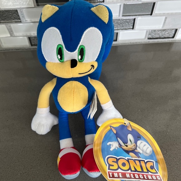 Sega | Toys | Sega Sonic The Hedgehog Plush Limited Edition 8 Brand New ...